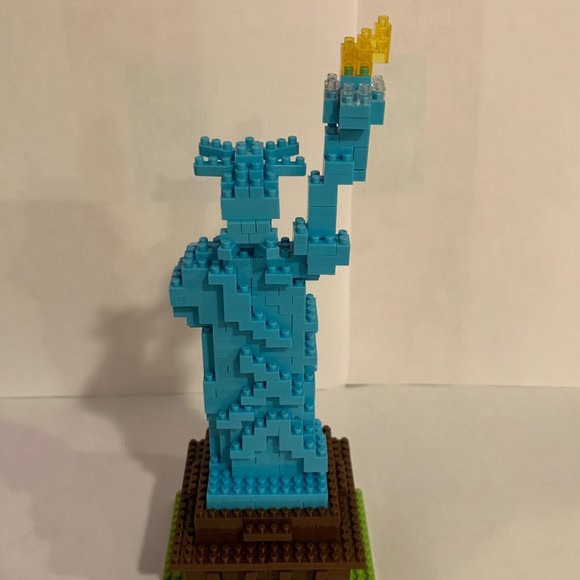 Nanoblock | Toys | Nanoblock Statue Of Liberty | Poshmark